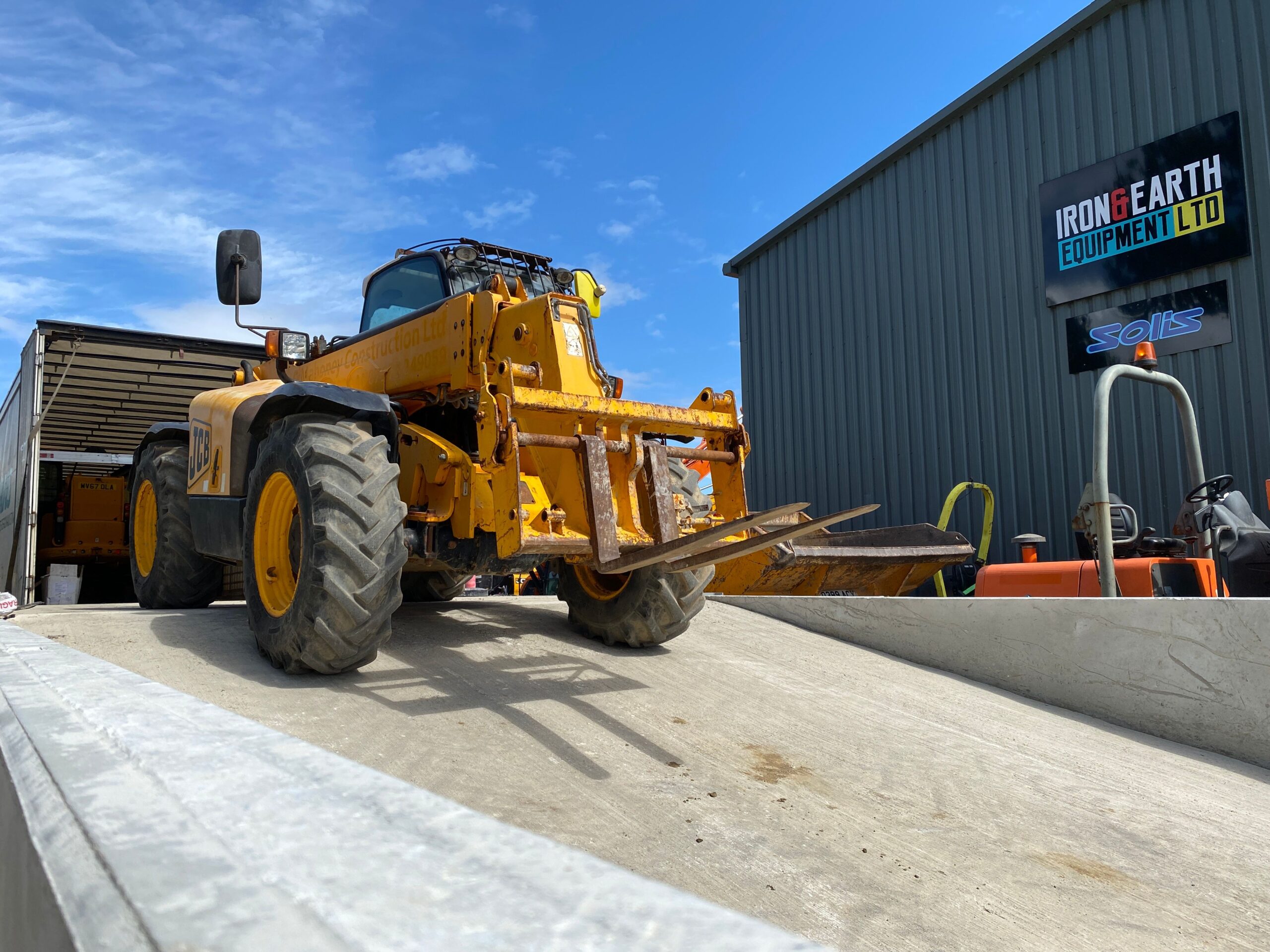 Used Telehandlers for Agriculture & Construction | Iron & Earth